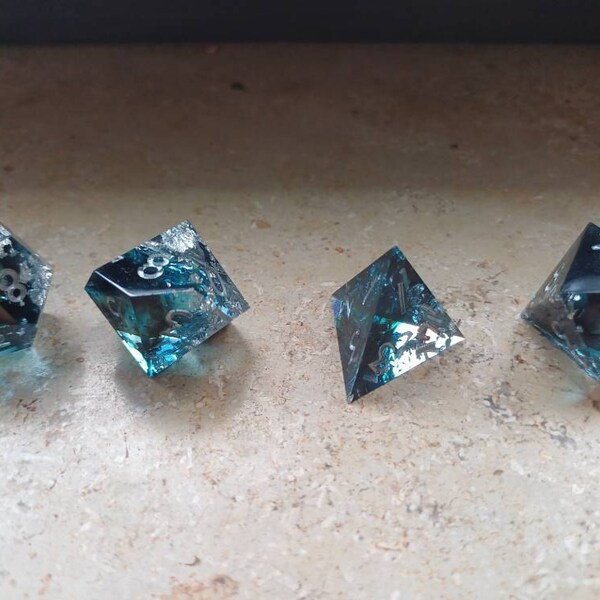 Coldhearted - Icy Blue Gradient Handmade Resin Sharp Edge Dnd Dice Set ...