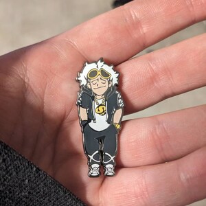 LMK: Pigsy's Noodles and Mei's Dragon Emblem Enamel Pins - Etsy Canada