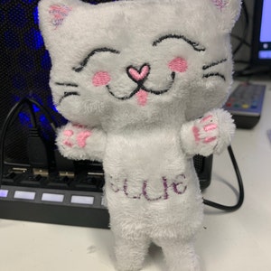Kitty Stuffie ITH Embroidery , Machine Pattern, ITH Stuffie, Kitten ...