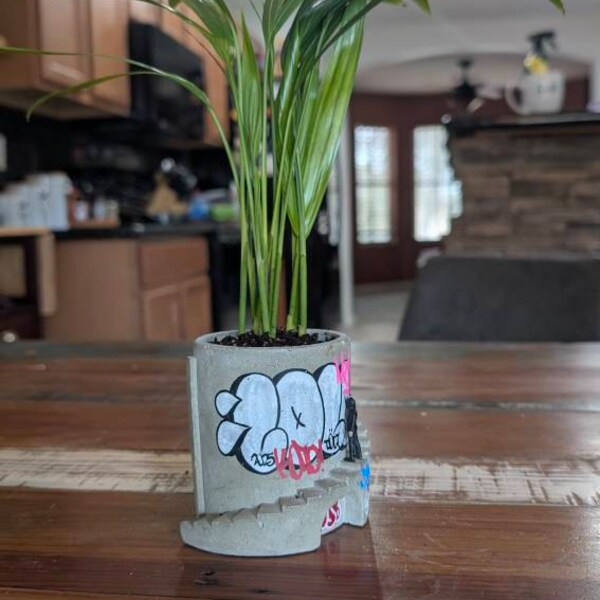 Graffiti Planter / Graffiti / Custom Art / Custom Gift / Unique Planter ...