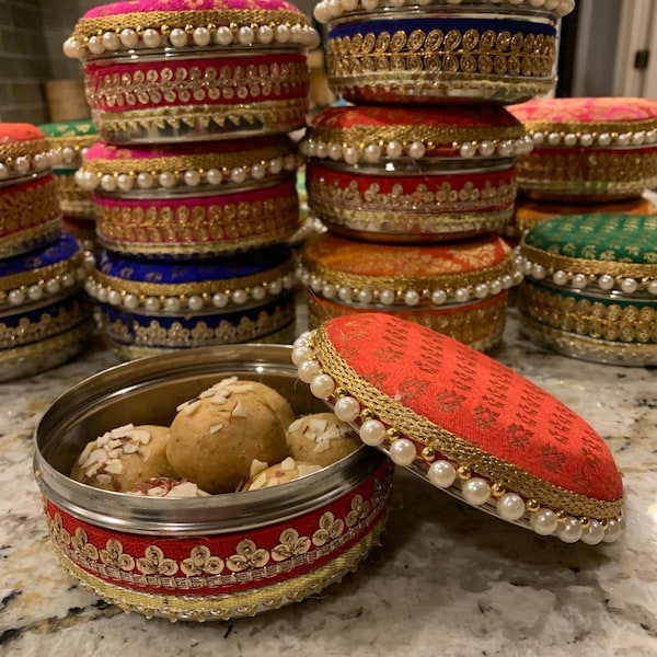 German Silver-pooja Thaali-thaal Set|diya-tray-bowls-plate-chowki-bell ...