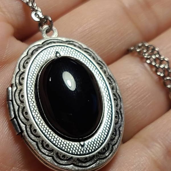 Stone Oval Locket Necklaces in Onyx, Black and Gray Snowflake Obsidian ...