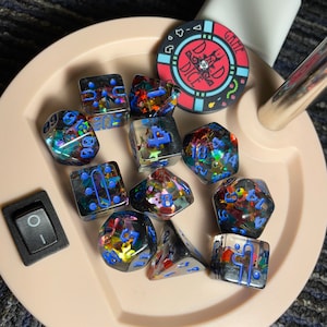 Retro Arcade Exclusive 11 Dice Set Video Game Dice With Unique DND DICE ...