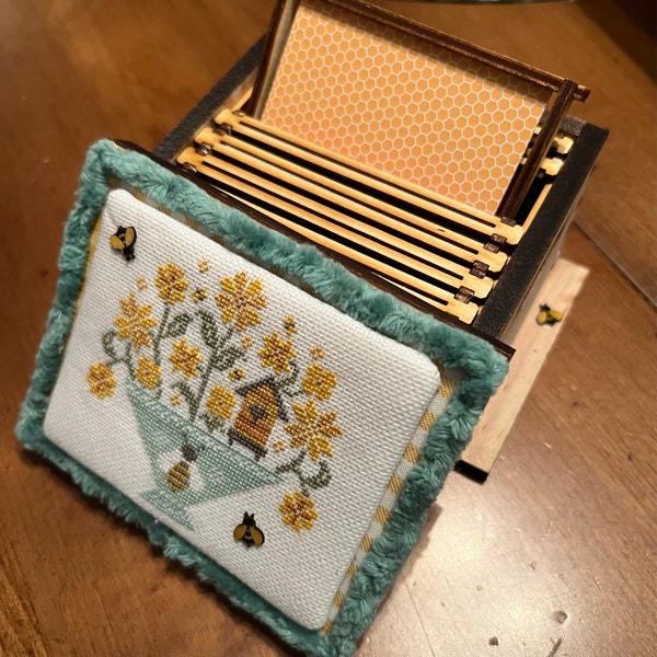 Mini DIY Bee Hive Model Kit, My Little Beekeeper Original Model Kit ...