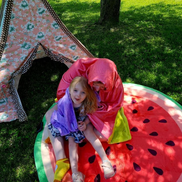 Watermelon Rug - Playroom Decor - Play Mat Rug - Etsy