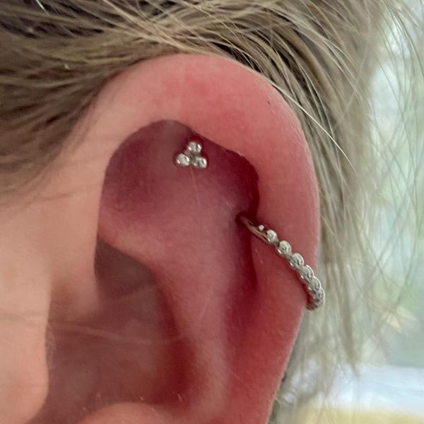 Emerald Sun 18G Internal Threaded Flat Back Labret, Cartilage Earrings ...