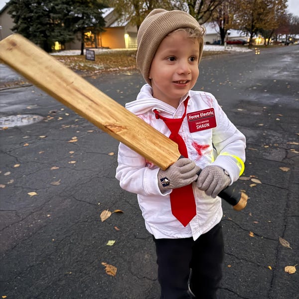 FOREE ELECTRIC Shaun of the Dead - Staff Name Badge - Novelty / Fancy ...