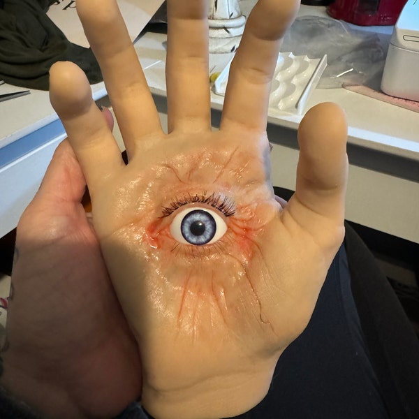 The All Seeing Hand - Etsy