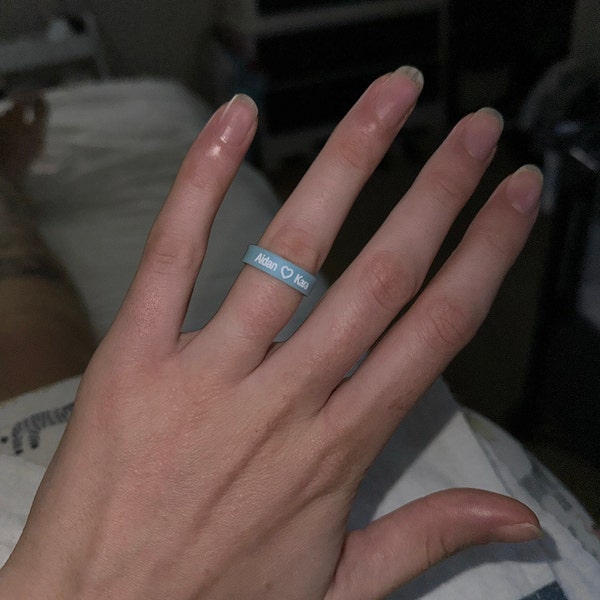 CUSTOM ENGRAVED Women's Silicone Wedding Ring by Aera, Personalized ...