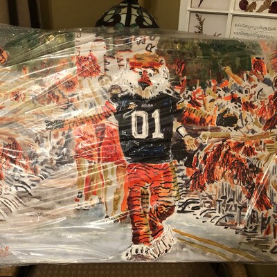 LSU Look What the LSU Cat Dragged In - Etsy