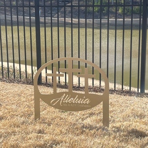 Round Farm Scene Welcome Metal Sign - Etsy