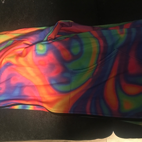 Neon Sunrise Vaporwave Retro Synthwave Snowboarding Windbreaker and Ski ...