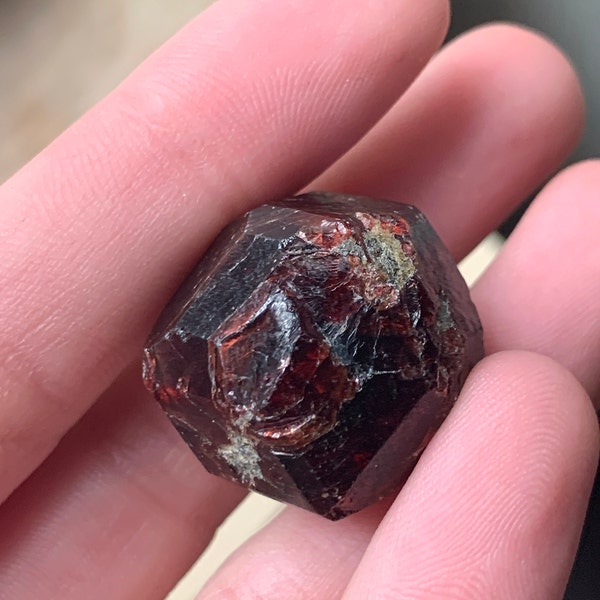 Raw Garnet Crystals , January Birthstone Garnet , Bulk Rough Garnet ...