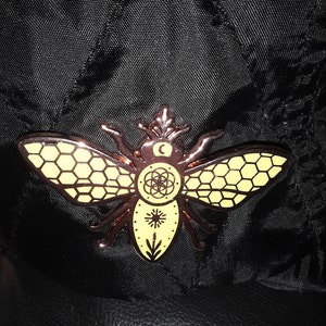 Honeybee Hard Enamel Pin / Protector Pollinator / Honeycomb Bee Copper ...
