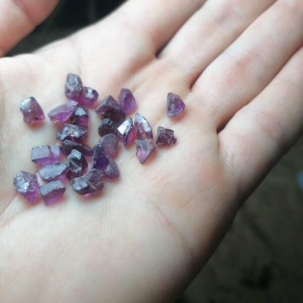 100 Pieces Burmese Red Spinel Rough Gemstone | Natural Rare Raw ...