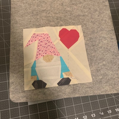 HEARTY GNOME Paper Pieced Block Pattern in PDF - Etsy