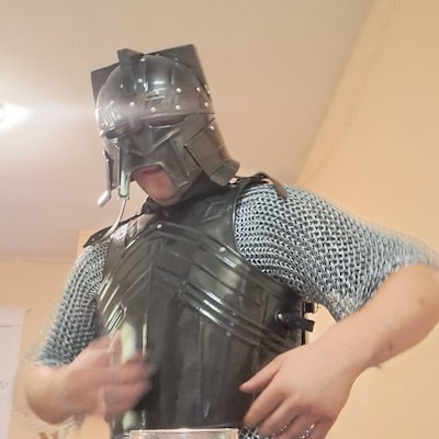 Medieval Armor Suit Legs Guard, Undead Knight Fighting Armor Suit ...