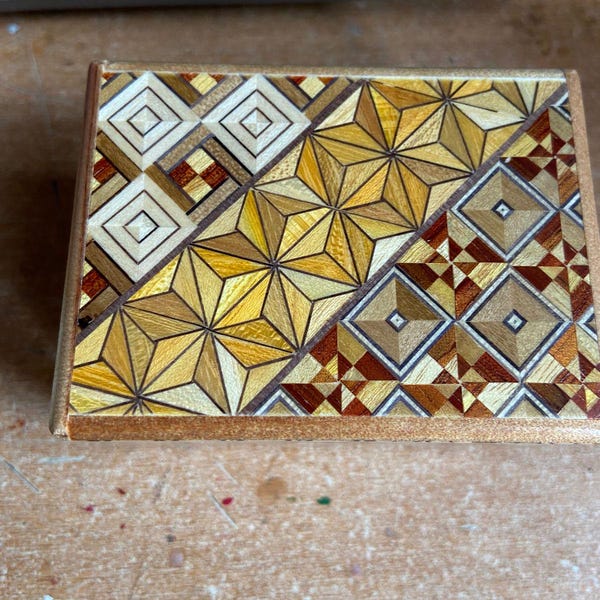 Small Puzzle Box Hakone Yosegi | 4 or 12 Steps W3" | Mysteries Wooden ...