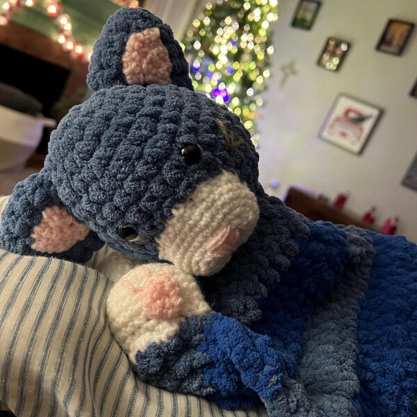 Crochet Pattern Comforter Cuddly Cat / Crochet Pattern Cuddly Blanket ...