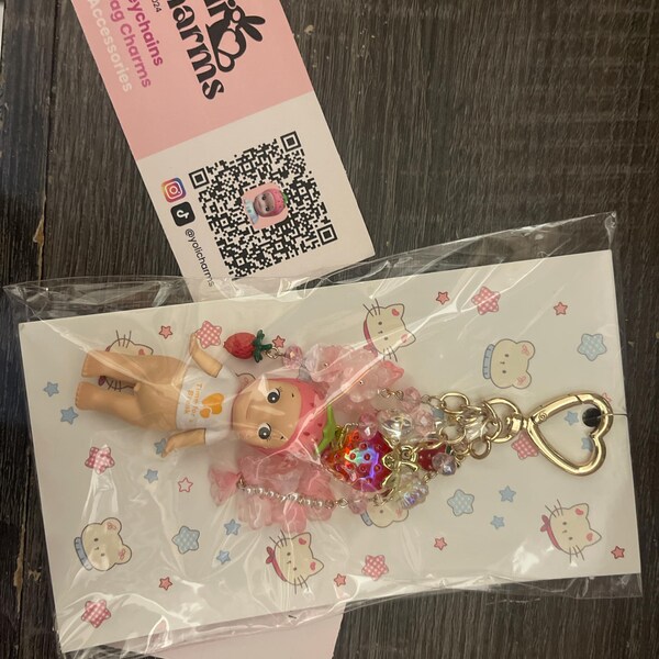 POPMART || Handpainted Skullpanda Beaded Keychain - Etsy