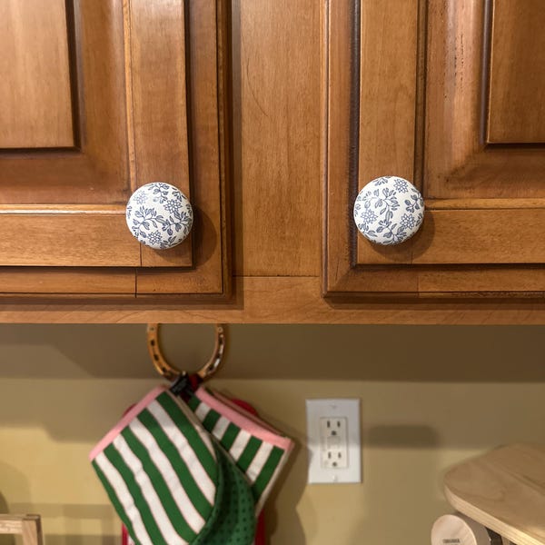 Assorted Blue and White Mixed Ceramic Knobs Kitchen Cabinet Drawer Knobs Cupboard Knobs Drawer ...