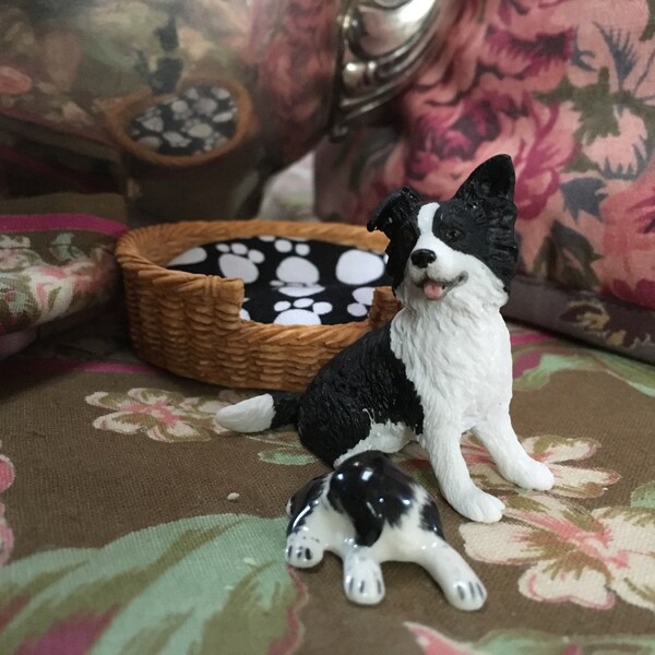 BLACK RHINESTONE RING Size 6 / Lucite / Signed-inscribed / Mod Go-go ...