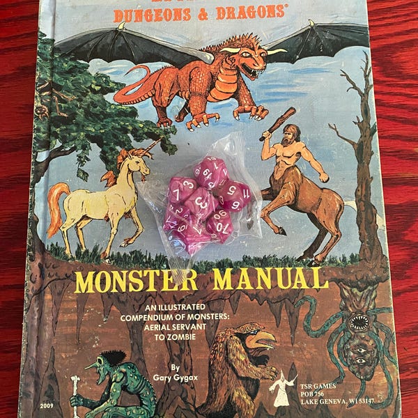 AD&D First Edition Dungeon Master's Guide Gary Gygax TSR2011 Wizard Cover Vintage TSR Hardcover ...