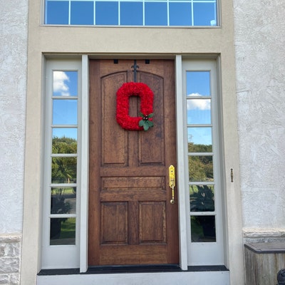 THE Official OSU Block O Wreath With Over 100 Red Silk Carnations, Real ...