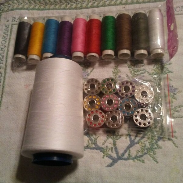 Set of 10 Colorful Spools and Matching Bobbins Polyester High Tenacity ...