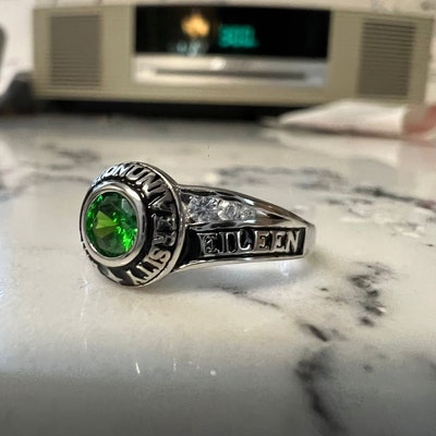 Women's Class Ring Custom Made for High Shcool and College Grads ...