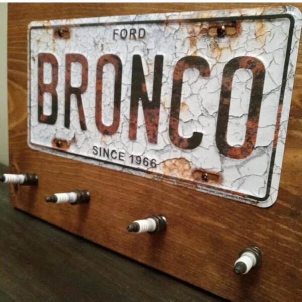 Ford Camo Spark Plug Car Sign Coat Hook Key Holder Garage Decor ...