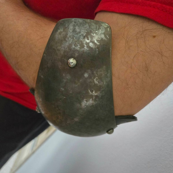 Hand Forged SCA Lion Head Shoulder Spaulder Pauldron Roman Gladiator ...