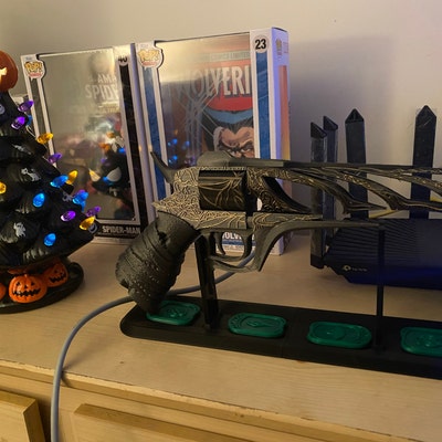 Predator Gauntlet Forearm Bomb Selfdestruction Cummunicator 3D Printed ...