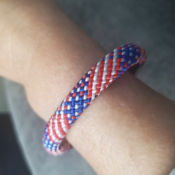 ACU Digital Camo Military and Second Amendment Paracord Bullet Bracelet ...