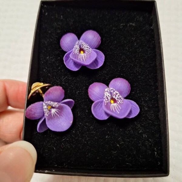 Violet Pin Brooch - Etsy