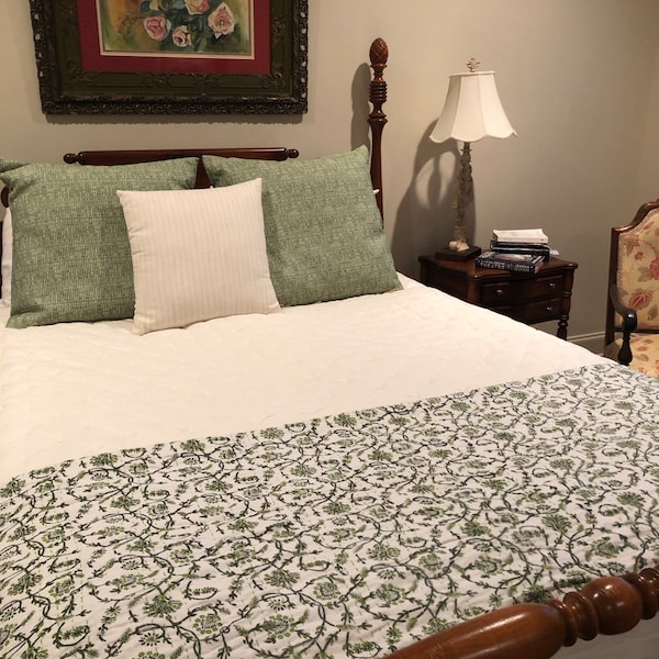 Green Floral Leaf Design Quilt Queen Size Green Kantha Quilt Green ...