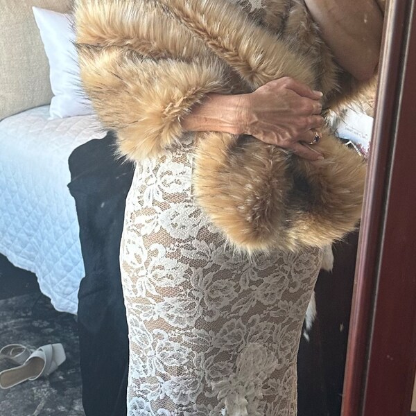 Ivory / White Faux Fur Bridal Shawl, Winter Wedding Fur Stole Wrap ...