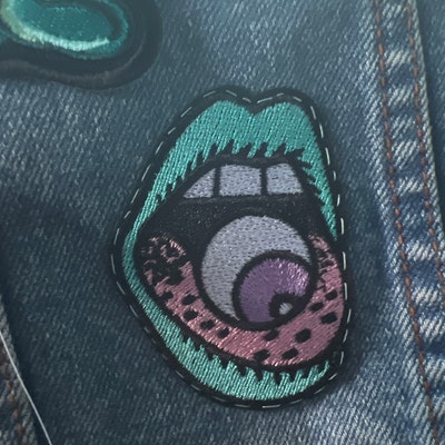 UFO Alien Stylized Mouth With Eyeball Embroidered Iron-on - Etsy