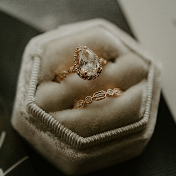 Jewelry Display - Jewelry Tray - Jewelry Display With 14 Ring Slots ...