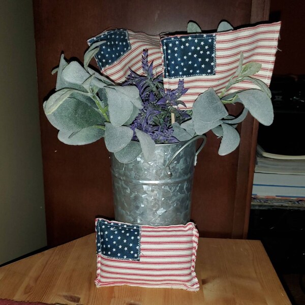 MINI Stuffed Fabric Flag/ Farmhouse Cottage American Mini Flags / Old ...