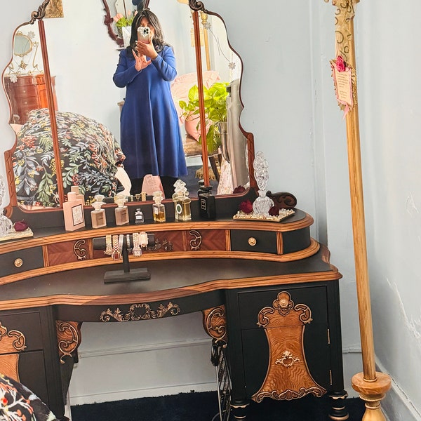 Antique Vanity/vintage Vanity/make up Vanity/make up Table/painted ...