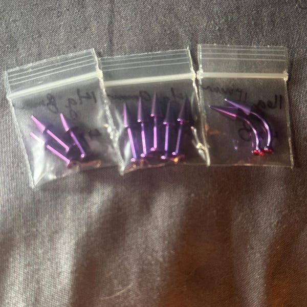 Large Spike Vertical Labret Jewelry, Angel Fangs Piercing Curved ...