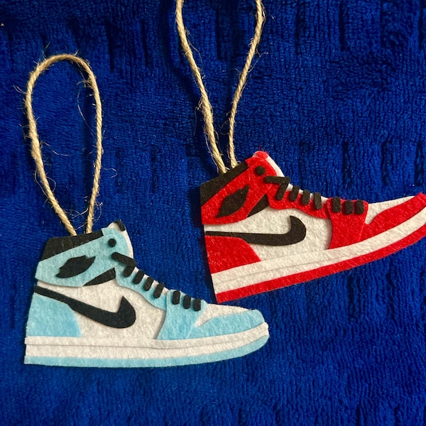 Handmade Felt Sneaker Art - J1 Black Toe - Framed Sneaker Wall Art ...