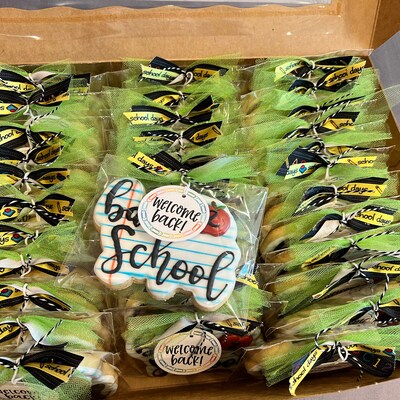 Printable 2 Cookie Tag Welcome Back Paperclip Wreath - Etsy Canada