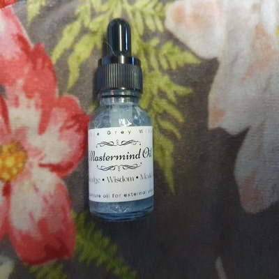 MILLIONAIRE Spell Bottle Money Drawing Wealth and Prosperity - Etsy