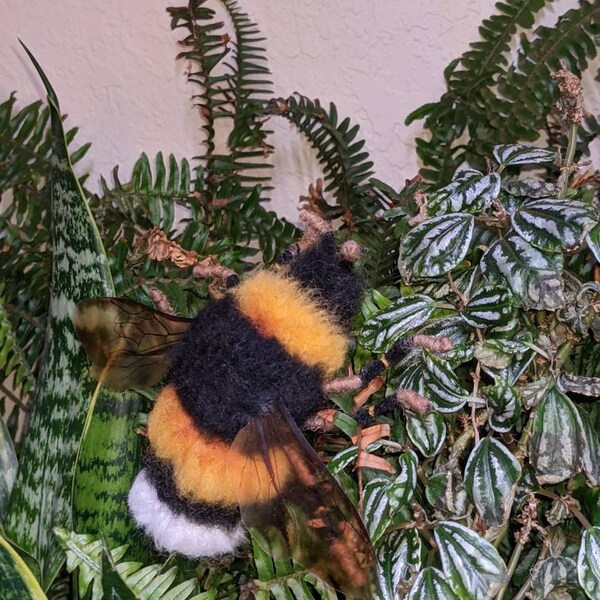 Needle Felted Bumble Bee Tutorial - Mr Bumbley Bee - Etsy UK