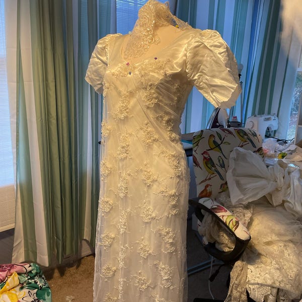 Vintage 1970s Uncut Sewing Patterns Including Mccall's 3741, Simplicity ...