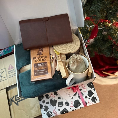 Sending a Hug Gift Box, Birthday Gift Basket for Women, Spring Gift Box ...