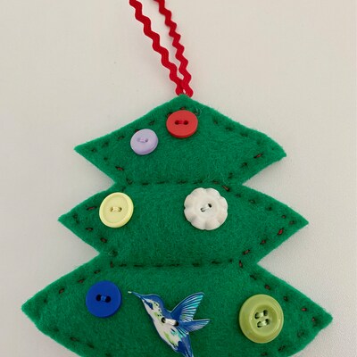 Hummingbird Buttons by Dill / Bird Sew Through Embellishments Set of ...