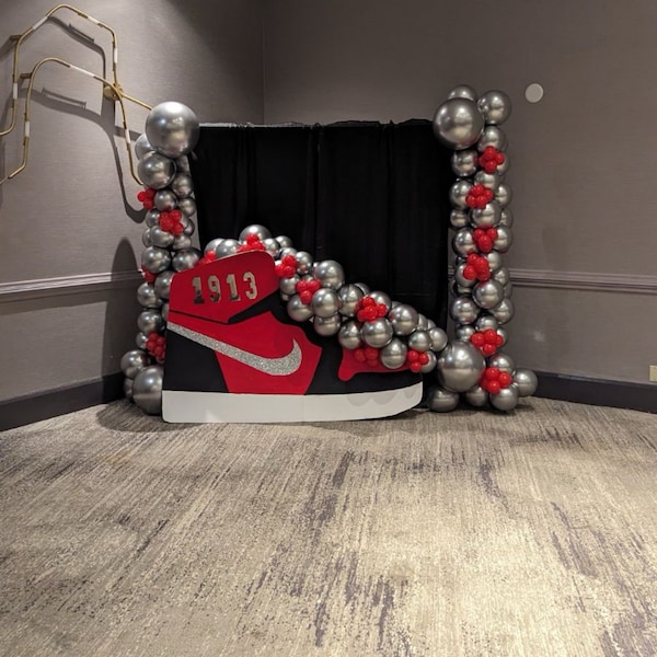 Sneaker From Balloons, Shoe Mosaic From Balloons, Decor Ideas, Mosaic ...